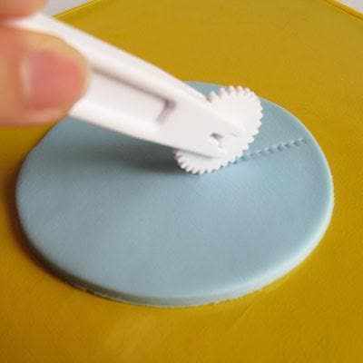 3 Tips Fondant Decorator Wheel | Cutter Tool | Bakell.com — Bakell®
